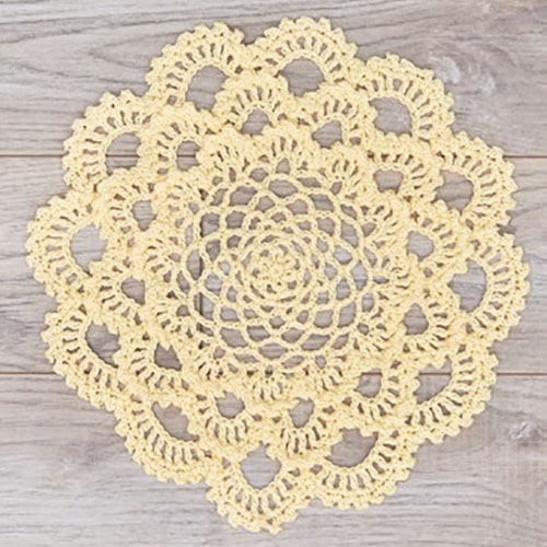 Our beginners guide to crochet thread | Lyns Crafts